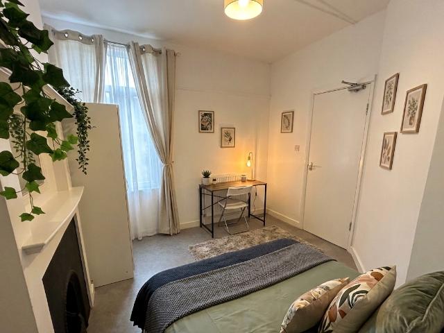 Strutton Ground, London SW1P, Room to rent, £1,100 pcm | PrimeLocation