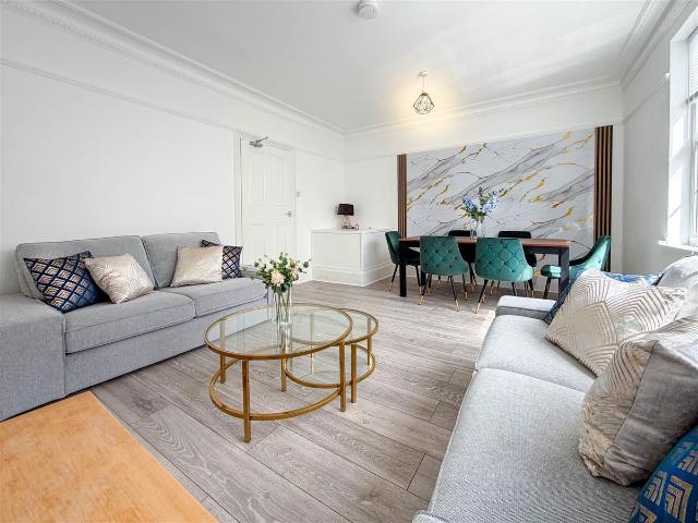 Strutton Ground, Westminster SW1P, 4 bed maisonette to rent, £6,500 pcm | PrimeLocation