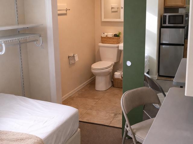 Strada Convenient UW living. Studio Apartment for Rent at 4516 7th Ave Ne, Seattle, WA 98105 University District