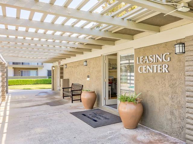 Strada Apartments 1 Bedroom Apartment for Rent at 175 N Feldner Rd, Orange, CA 92868