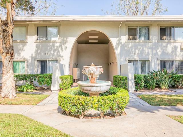 Strada Apartments 2 Bedroom Apartment for Rent at 175 N Feldner Rd, Orange, CA 92868