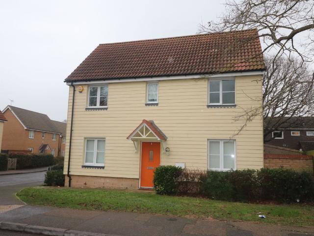 Stradbroke Road, Basildon SS14, 3 bed property to rent, £1,900 pcm | PrimeLocation