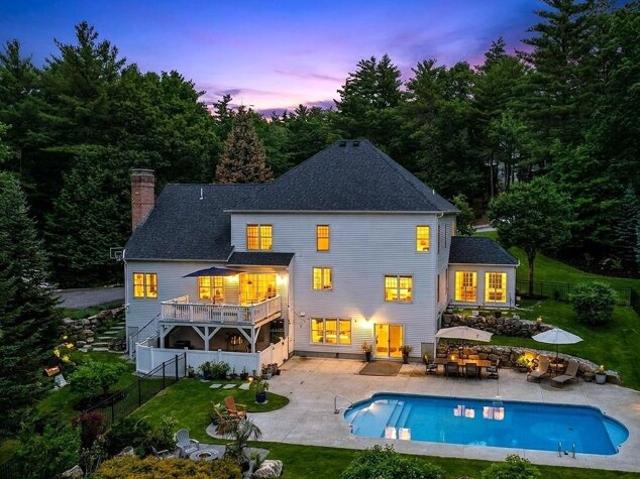 Strafford Ln, Bedford, Home For Sale