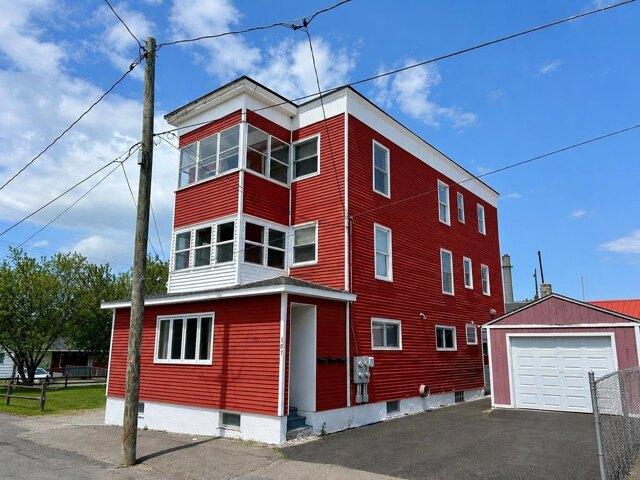 Strafford St, Berlin, Home For Sale