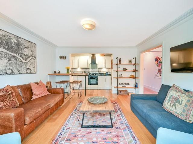 Strafford Road, Twickenham, TW1 2 bed maisonette to rent £4,334 pcm £1,000 pw