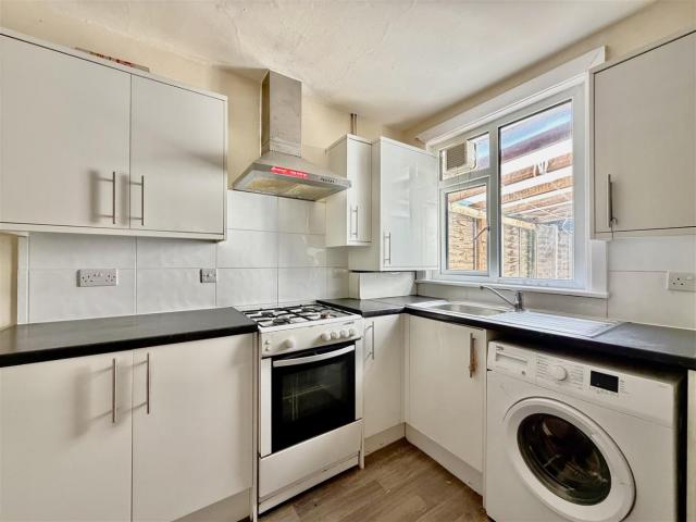 Strafford Road, Hounslow, TW3