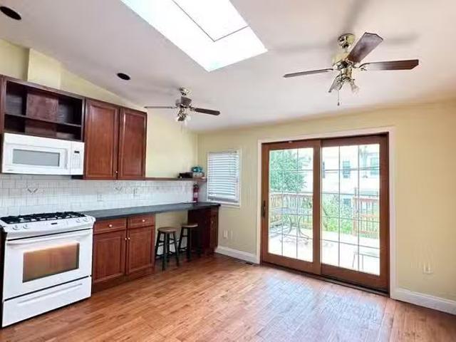 Straight Thru, Interior Row/Townhouse PHILADELPHIA, PA 3457.