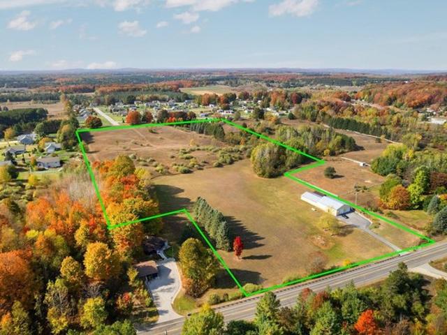 Strait Rd, Traverse City, MI 49685