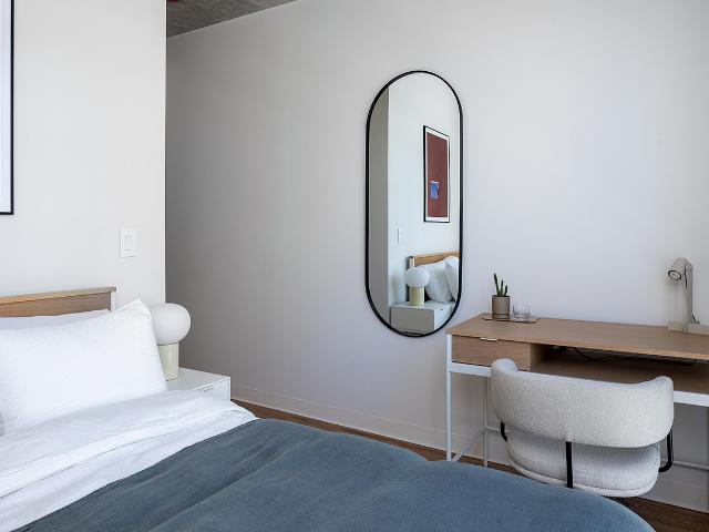 Straits Row 4 Bedroom Apartment for Rent at 633 S La Salle St, Chicago, IL 60605 Loop