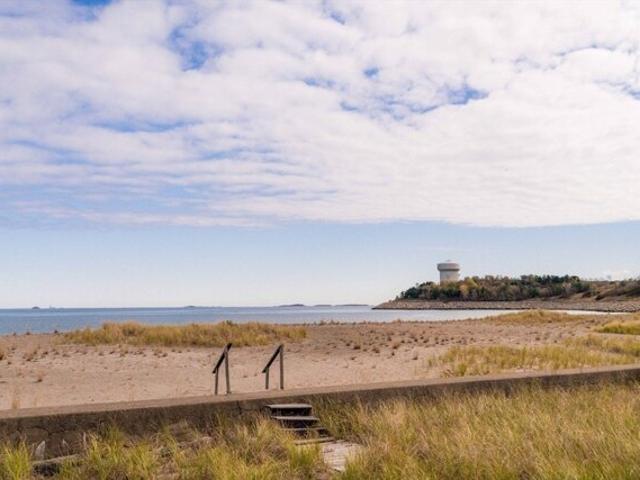Strandway, Winthrop, Home For Sale