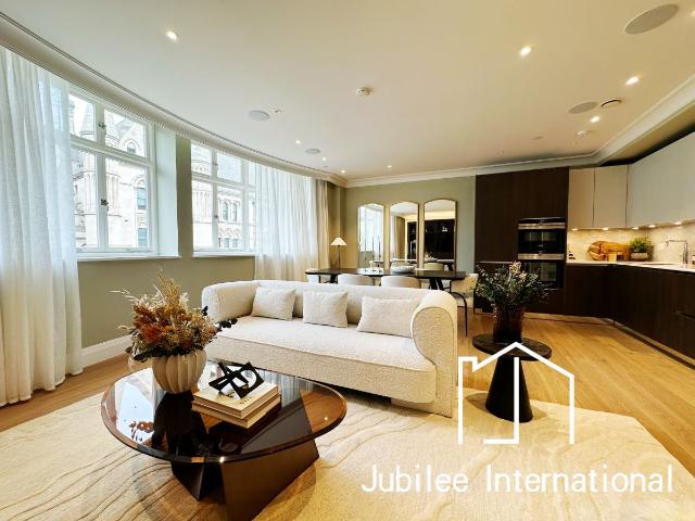 Strand Apartment, London WC2R, 2 bed flat to rent, £6,933 pcm | PrimeLocation