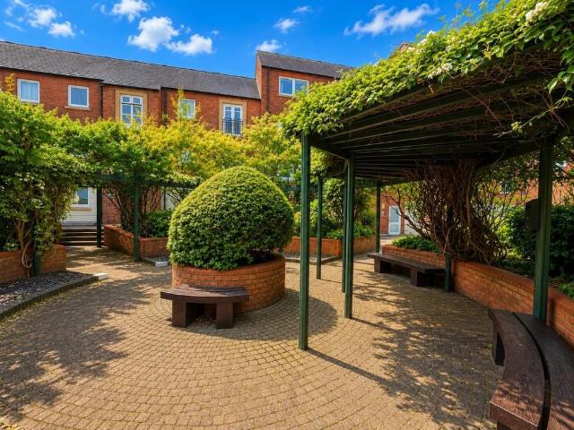 Strand House, Dixon Lane, York 1 bed apartment to rent £1,150 pcm £265 pw