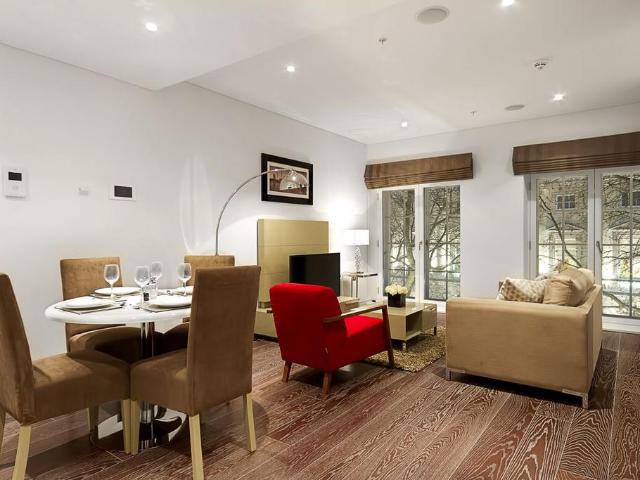 Strand, London WC2R 1 bed flat to rent £4,200 pcm £969 pw