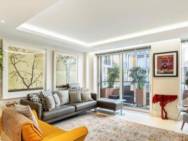 Strand, London, 2 Bedroom Flat
