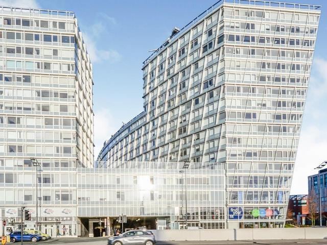 Strand Street, Liverpool L1 2 bed apartment to rent £1,175 pcm £271 pw