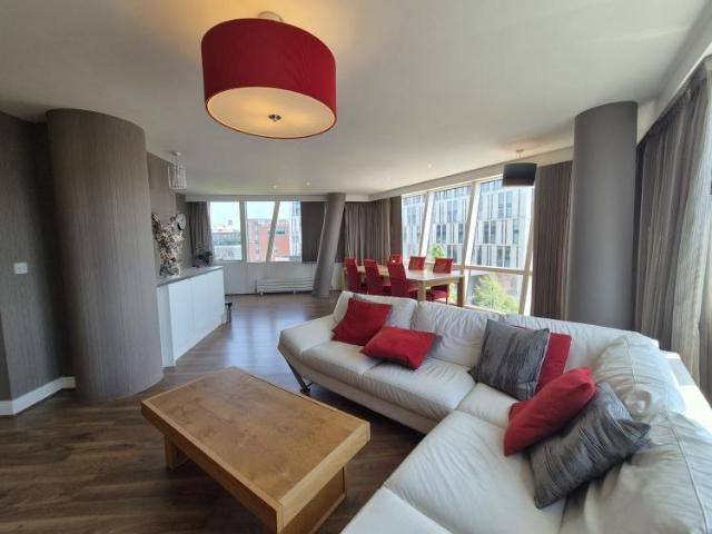 Strand Street, Liverpool L1 3 bed apartment to rent £2,300 pcm £531 pw