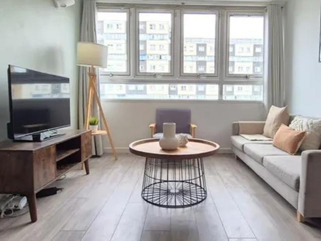 Strasburg Road, London, SW11 5HD, United Kingdom | 2 bed house for rent #167073152 | Rentberry