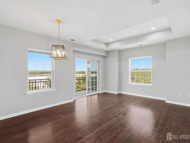 Strassle Way, South Plainfield, Condo For Sale