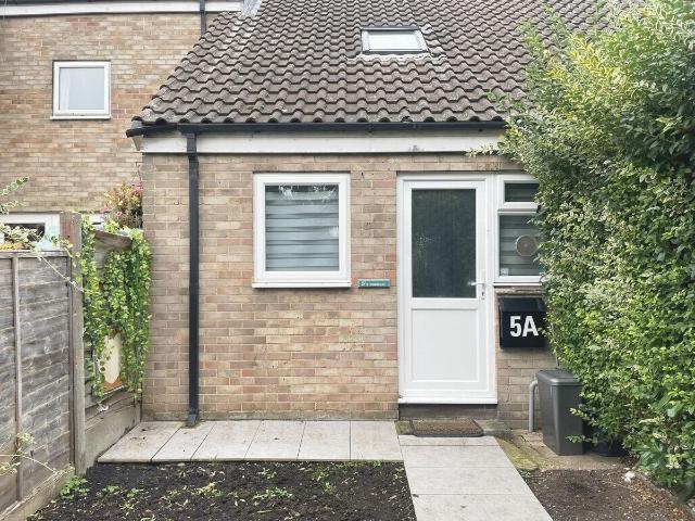Strawmead, Hatfield AL10, 2 bed maisonette to rent, £1,650 pcm | PrimeLocation