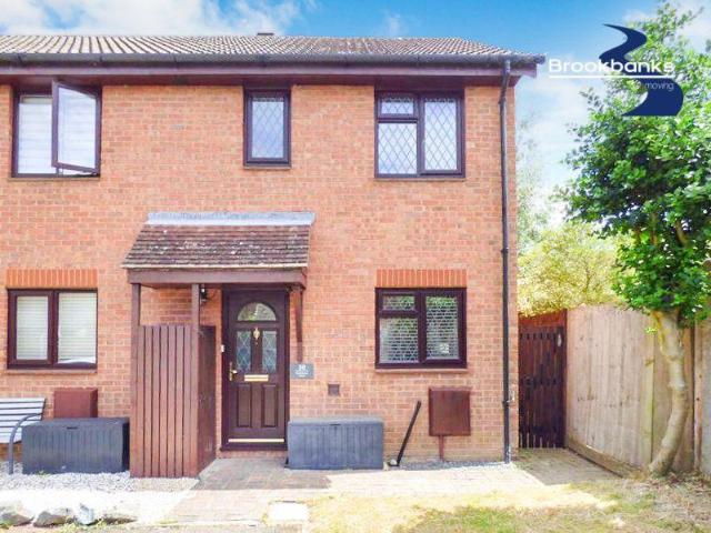 Strawberry Fields, Swanley, BR8 3 bed end of terrace house to rent £1,975 pcm £456 pw