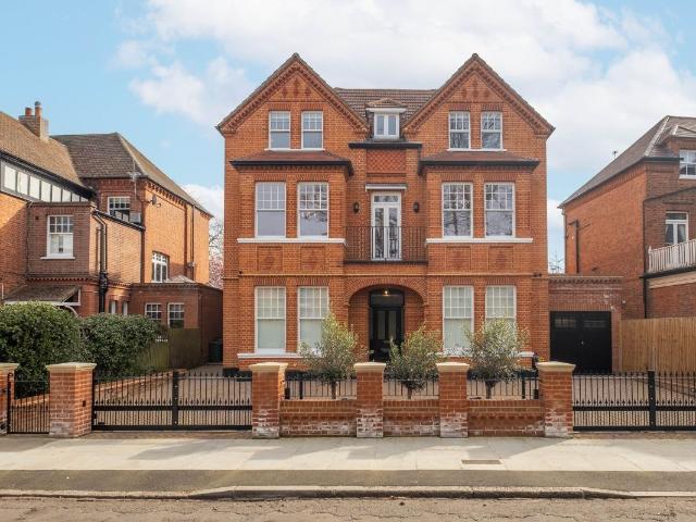 Strawberry Hill Road, Twickenham TW1, 1 bed maisonette to rent, £4,333 pcm | PrimeLocation