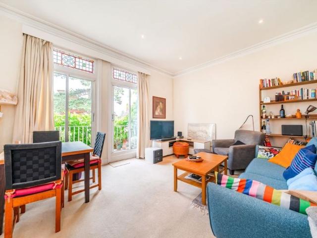 Strawberry Hill Road, TW1, London