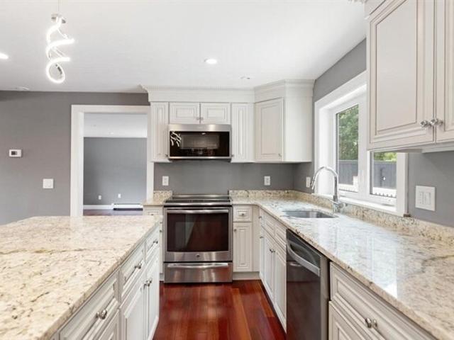 Strawberry Ln, Abington, Home For Sale