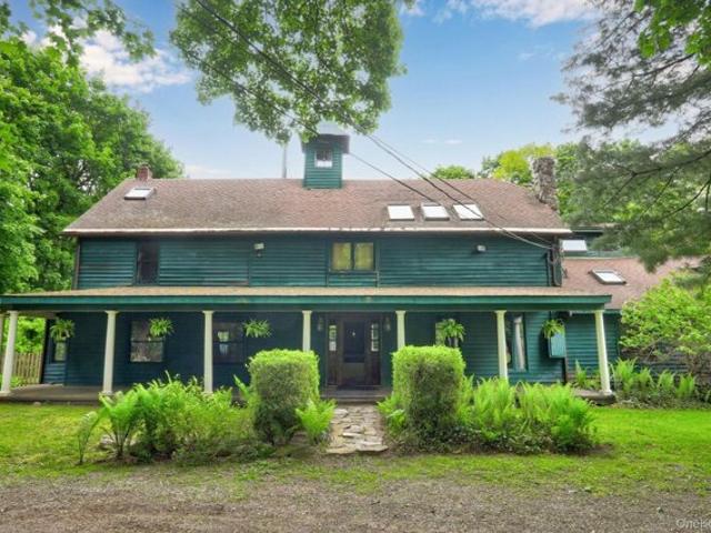 Strawberry Rd, Mohegan Lake, Home For Sale