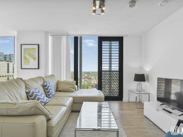 Stratosphere Tower, Great Eastern Road, London, E15