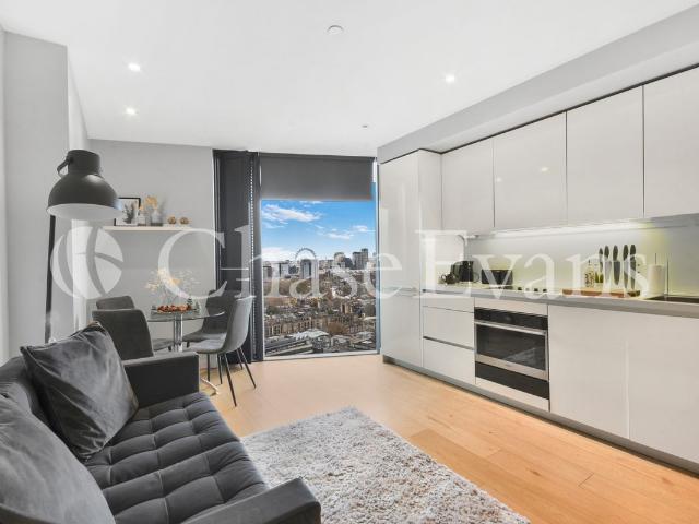 Strata, 8 Walworth Road, Elephant & Castle, London SE1, Studio to rent, £2,015 pcm | PrimeLocation