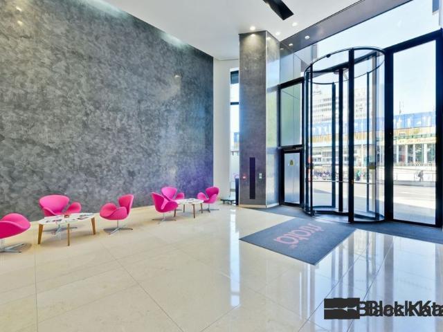 Strata, Walworth Road, Elephant And Castle SE1, 2 bed flat to rent, £3,207 pcm | PrimeLocation
