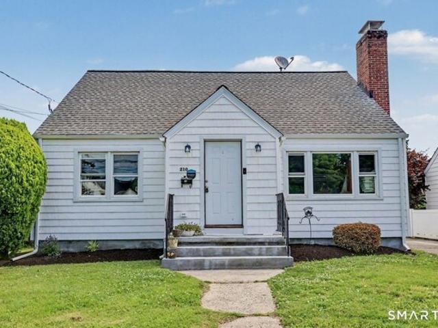 Stratfield Pl, Bridgeport, Home For Sale