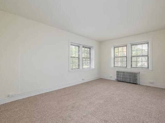 Stratford Court Apartments 2 Bedroom Apartment for Rent at 58 N Lansdowne Ave, Lansdowne, PA 19050