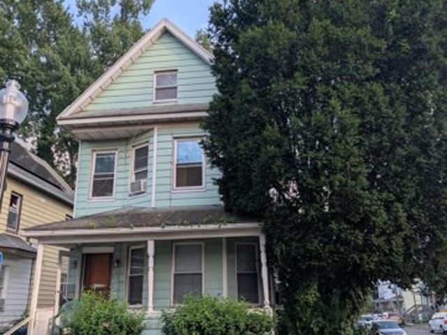 Stratford Ave, Bridgeport, Home For Sale