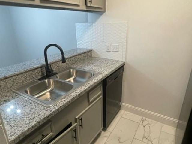 Stratford House Apartments 1 Bedroom Apartment for Rent at 4045 Linkwood Drive #438, Houston, TX 77025 Braeswood Place