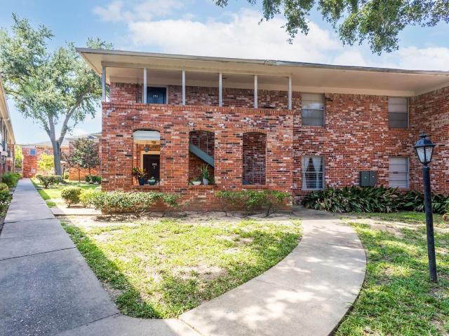 Stratford House Apartments 2 Bedroom Apartment for Rent at 4010 Linkwood Dr, Houston, TX 77025 Braeswood Place