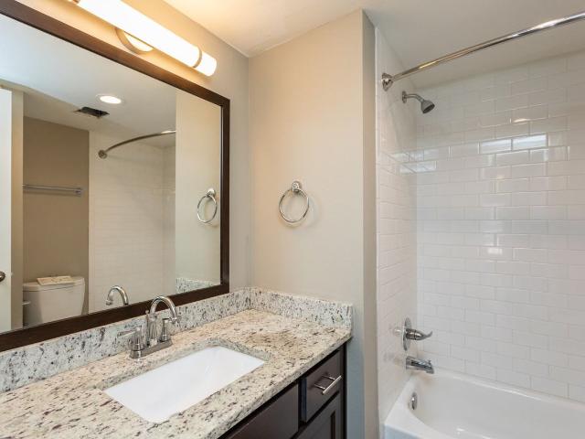 Stratford House Apartments 3 Bedroom Apartment for Rent at 4010 Linkwood Dr, Houston, TX 77025 Braeswood Place