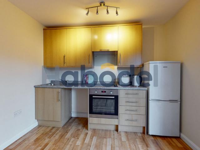 Stratford House, Yardley Wood Road, Yardley Wood, Birmingham B14, 2 bed flat to rent, £895 pcm | PrimeLocation