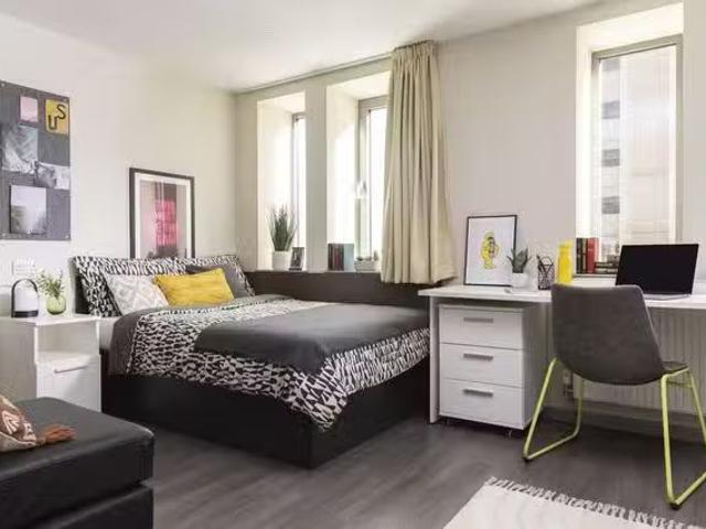 Stratford One Basic Studio