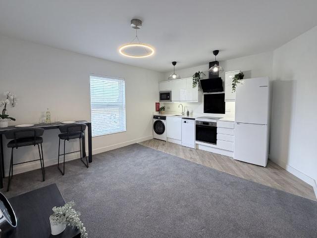 Stratford Road, West Bridgford, Nottingham NG2, 1 bed flat to rent, £1,075 pcm | PrimeLocation