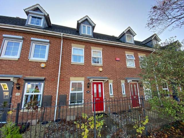 Stratford Road, Wolverton, Milton Keynes, Buckinghamshire MK12, Room to rent, £680 pcm | PrimeLocation