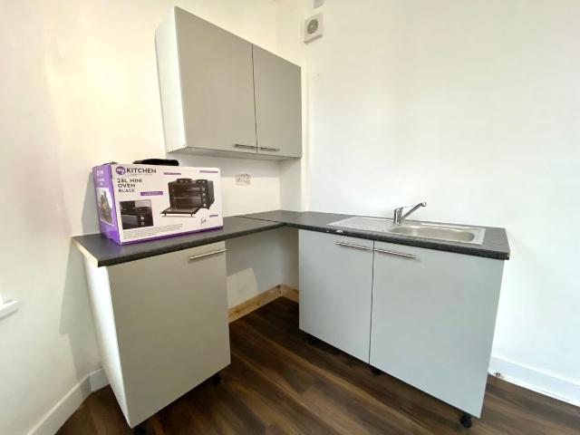 Stratford Road, Birmingham B11, Studio to rent, £550 pcm | PrimeLocation