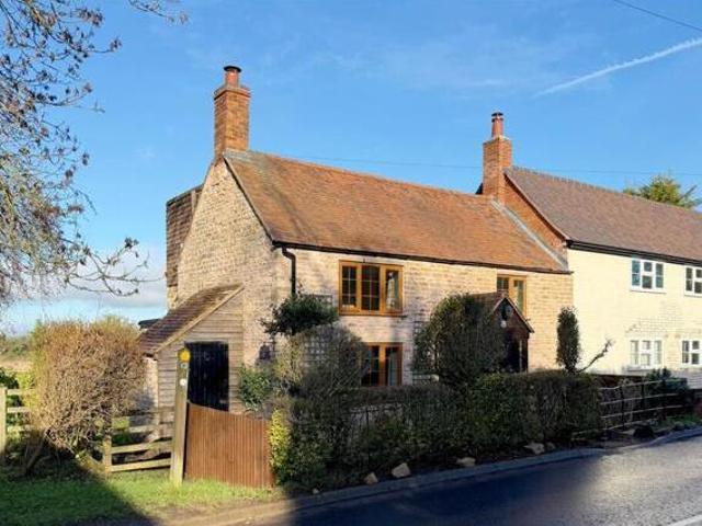 Stratford Road, Loxley, 3 Bedroom Semi detached