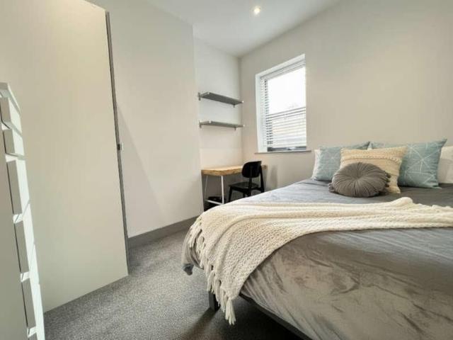 Stratford Road, NG2