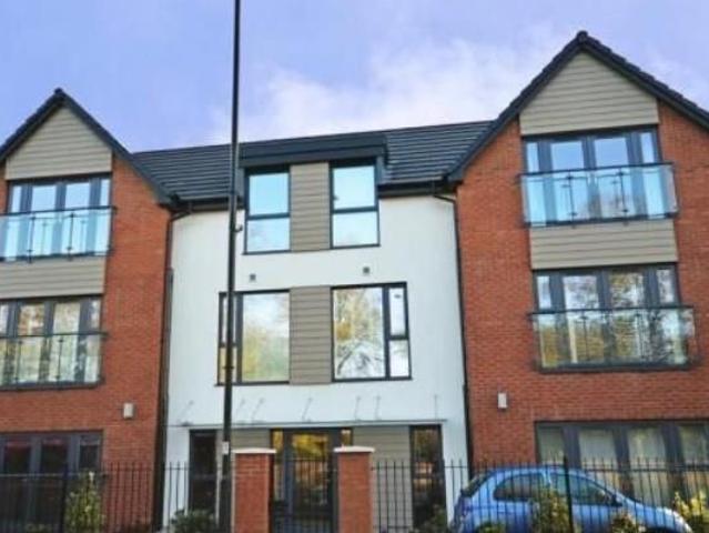 Stratford Road, Shirley B90, 2 bed flat to rent, £1,200 pcm | PrimeLocation