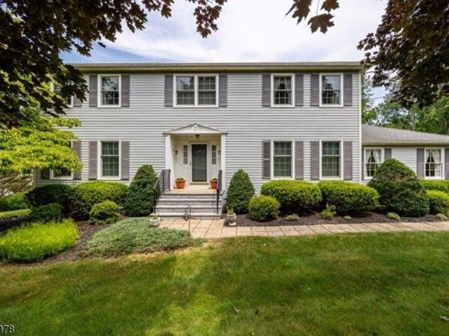 Stratfordshire Dr, Vernon, Home For Sale