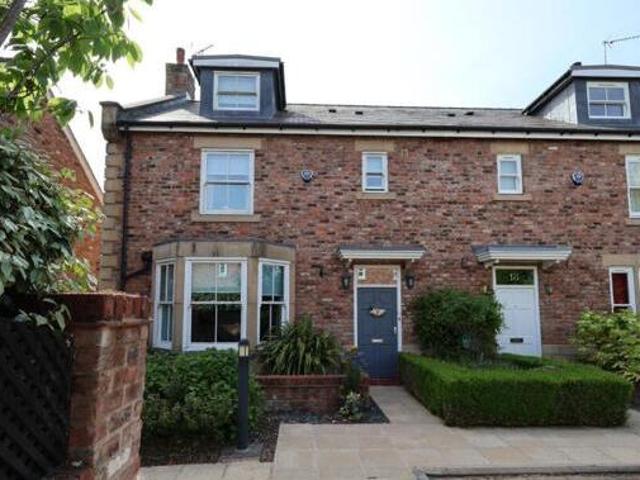 Strathalyn, Rossett, 4 Bedroom End