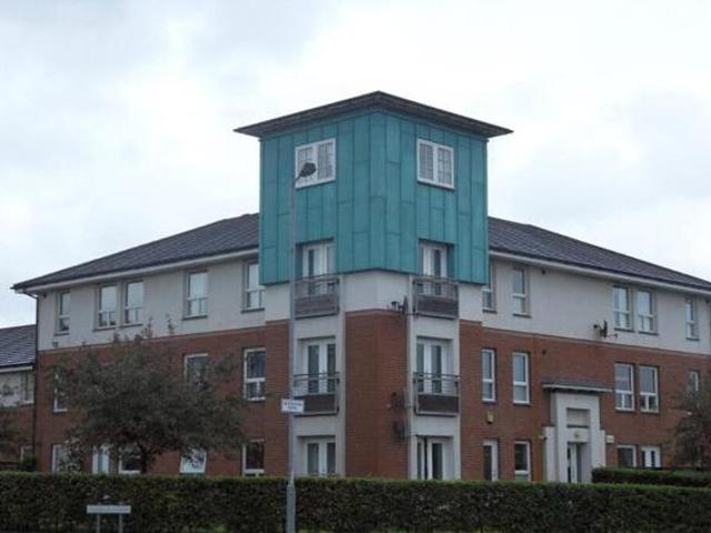 Strathblane Gardens, Anniesland, 2 Bedroom Flat