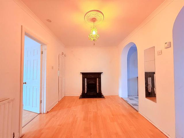 Strathearn Avenue, Hayes UB3, 2 bed property to rent, £2,000 pcm | PrimeLocation