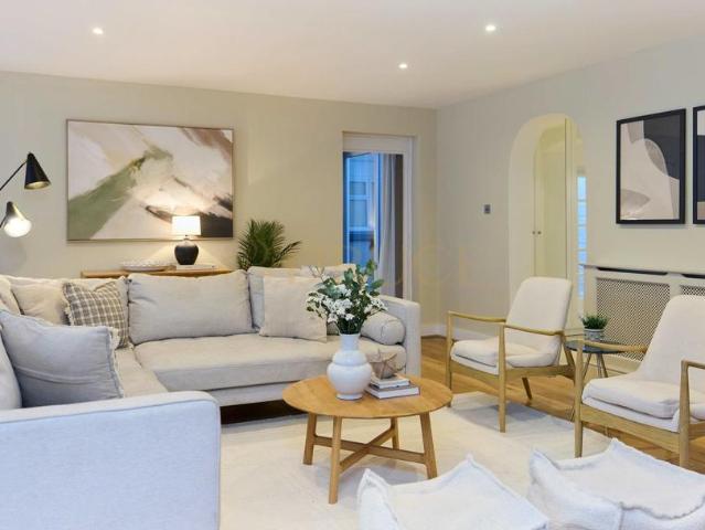 Strathearn House, Strathearn Place, W2 3 bed flat to rent £16,000 pcm £3,692 pw